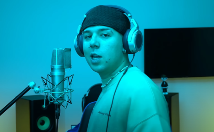 Quevedo cumple el sueño de sacar su primer álbum | El Sumario