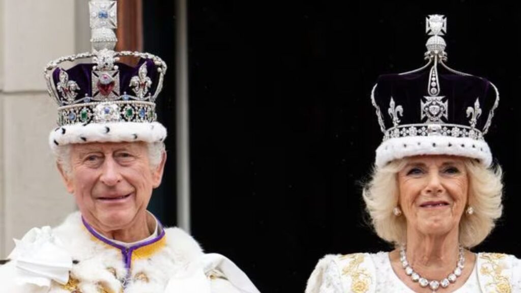 Reyes Carlos III y Camila se mostraron "conmovidos" por celebraciones ...
