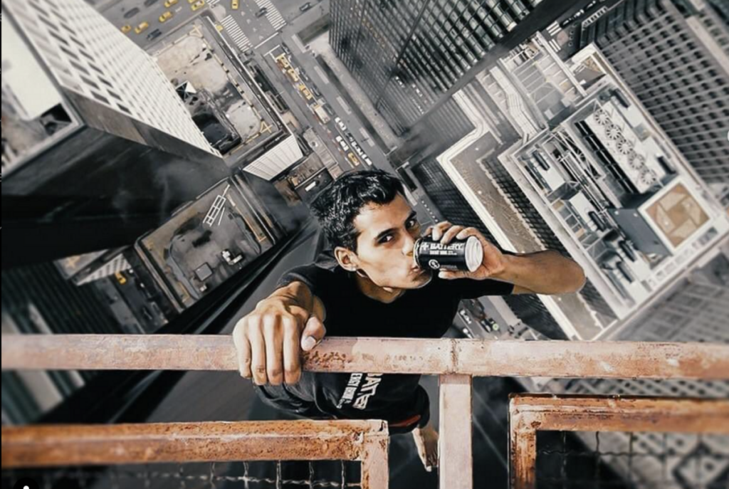 Carlos Rengifo, el venezolano que disfruta su pasión extrema por el skywalking | El Sumario