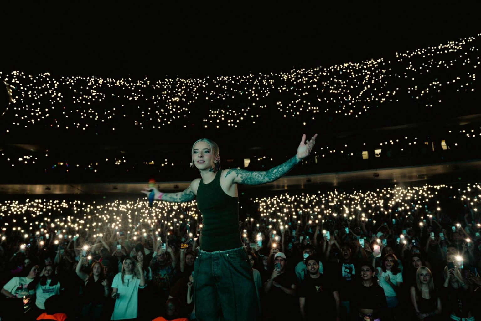 Young Miko lanzó su primer álbum musical | El Sumario